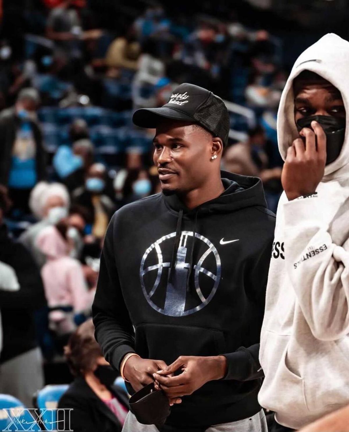 Javonte Green Outfit from October 31, 2023 | WHAT’S ON THE STAR?