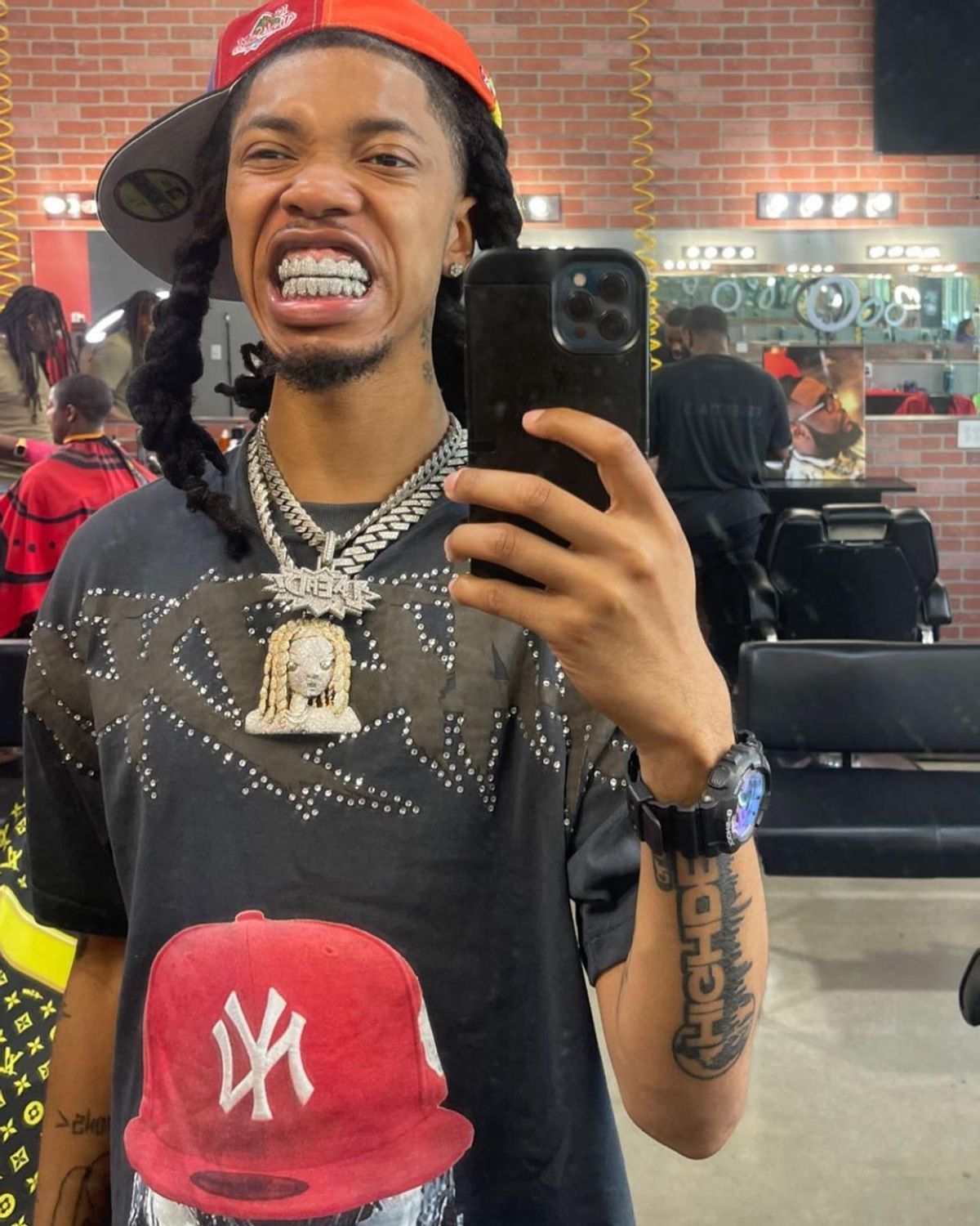 ZaeHD Outfit from November 1, 2023 | WHAT’S ON THE STAR?