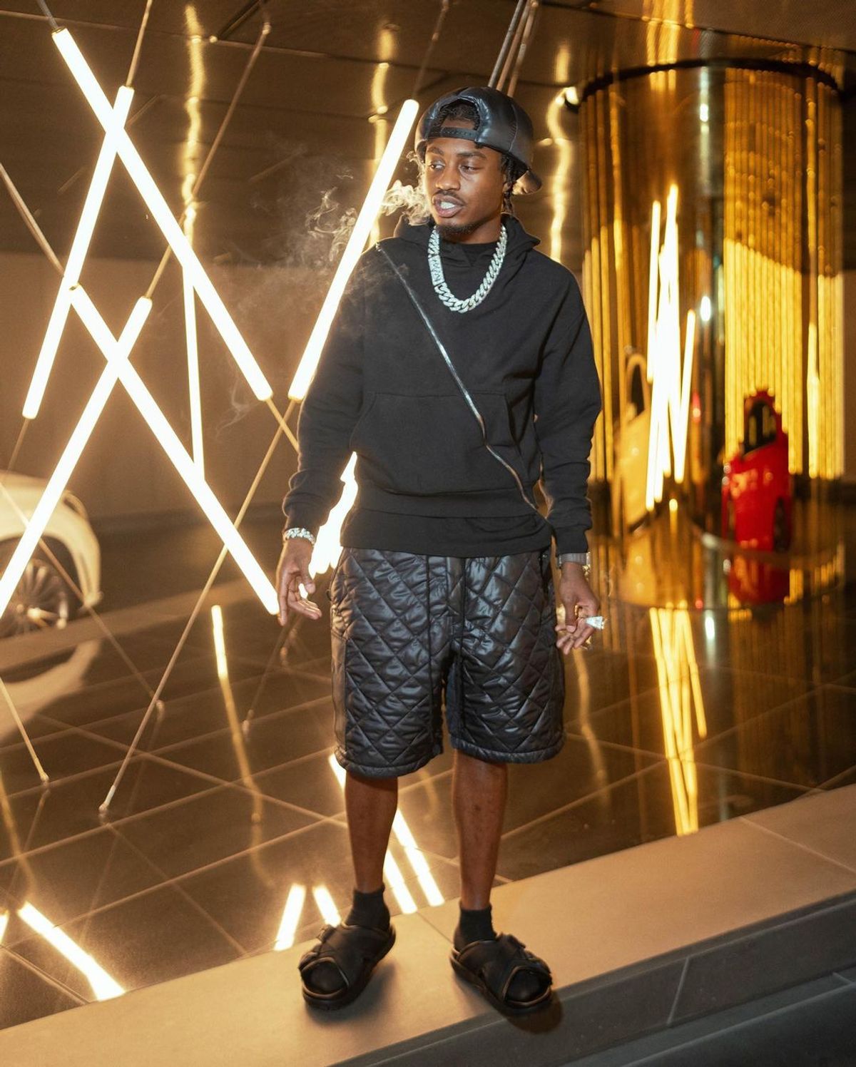 Lil Tjay Outfit from November 2, 2023 | WHAT’S ON THE STAR?