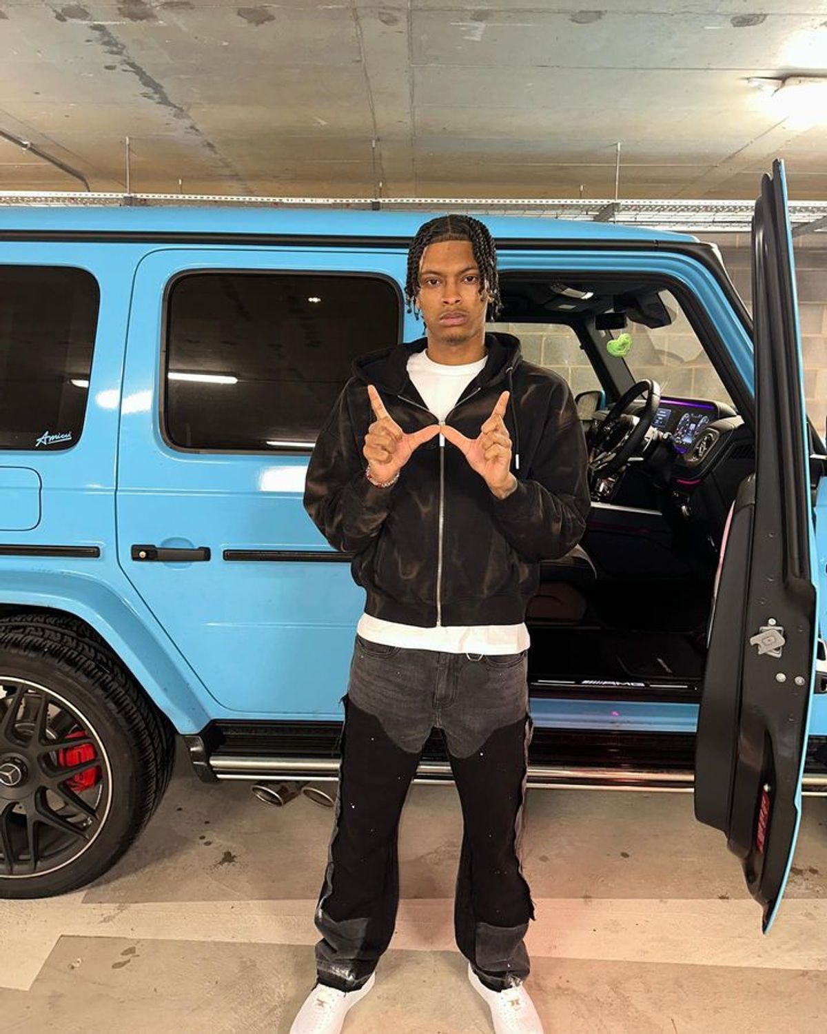 Nemzzz Outfit from November 2, 2023 | WHAT’S ON THE STAR?