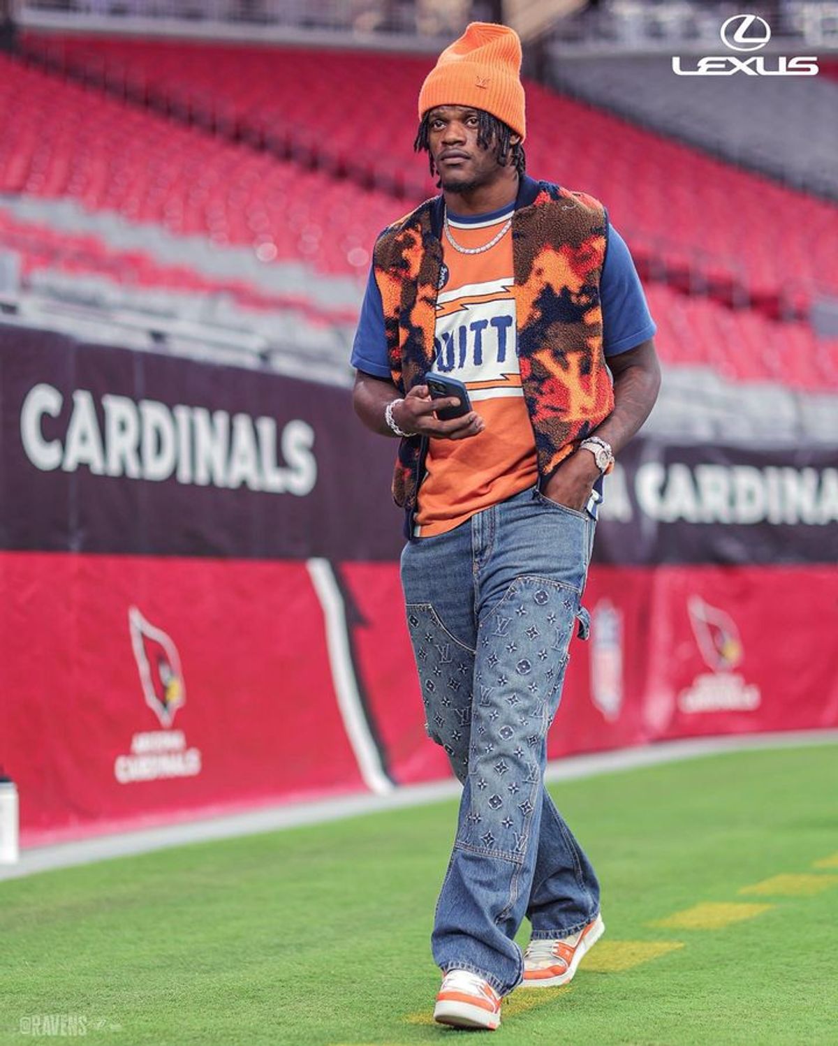 Lamar Jackson Outfit from November 2, 2023 | WHAT’S ON THE STAR?