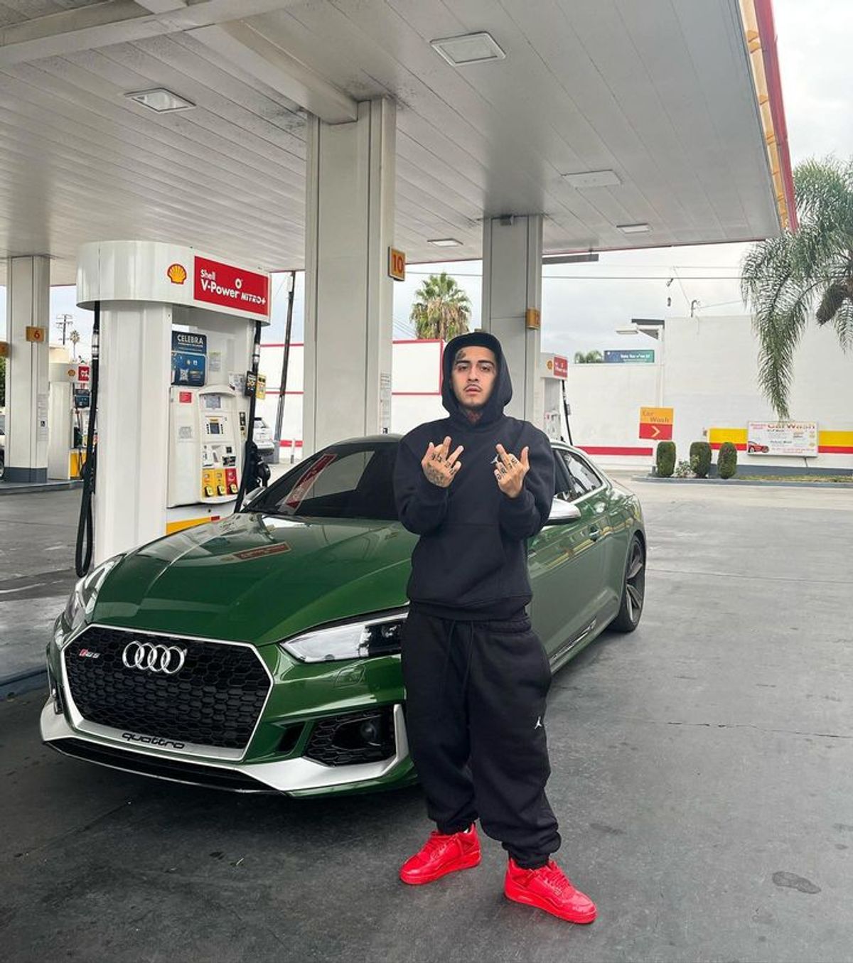 MoneySign Suede Outfit from November 3, 2023 | WHAT’S ON THE STAR?