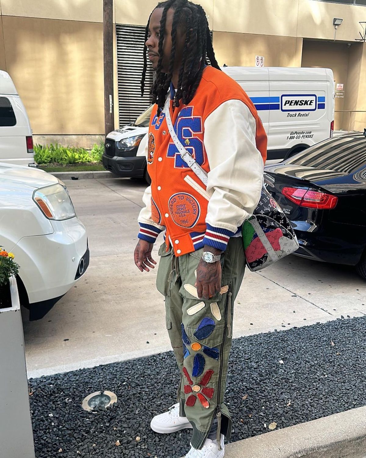 Babyface Ray Outfit from November 3, 2023 | WHAT’S ON THE STAR?