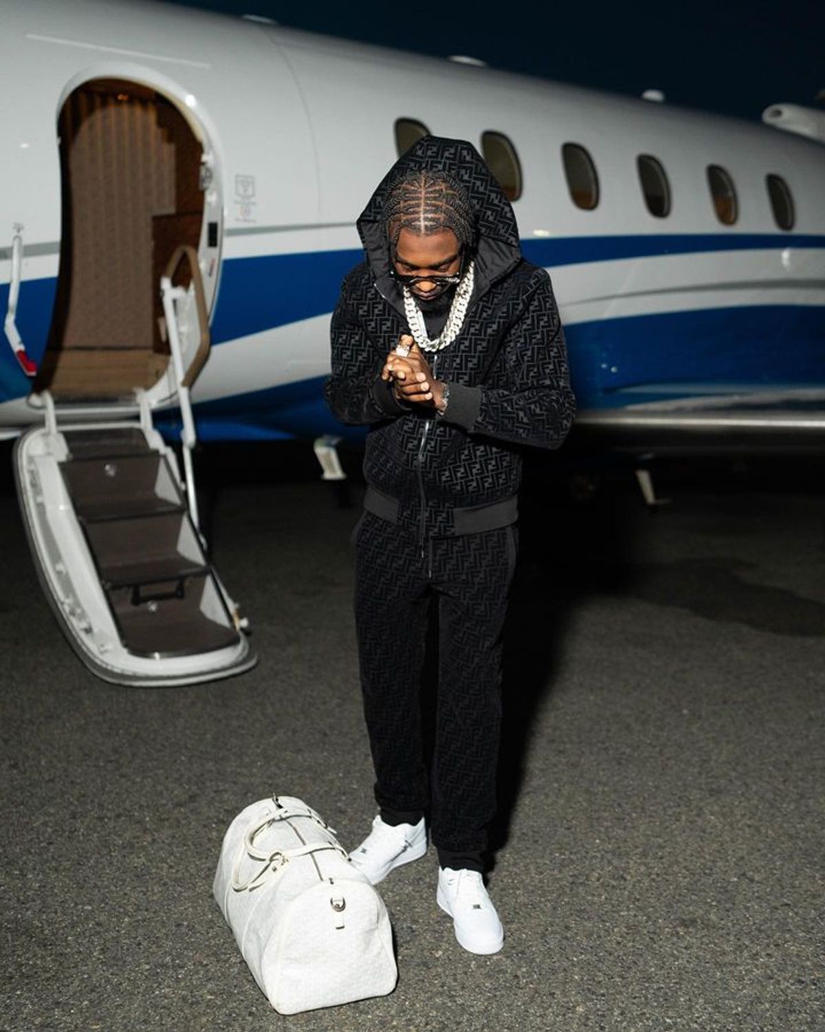 Lil Tjay Outfit from November 26, 2023 | WHAT’S ON THE STAR?