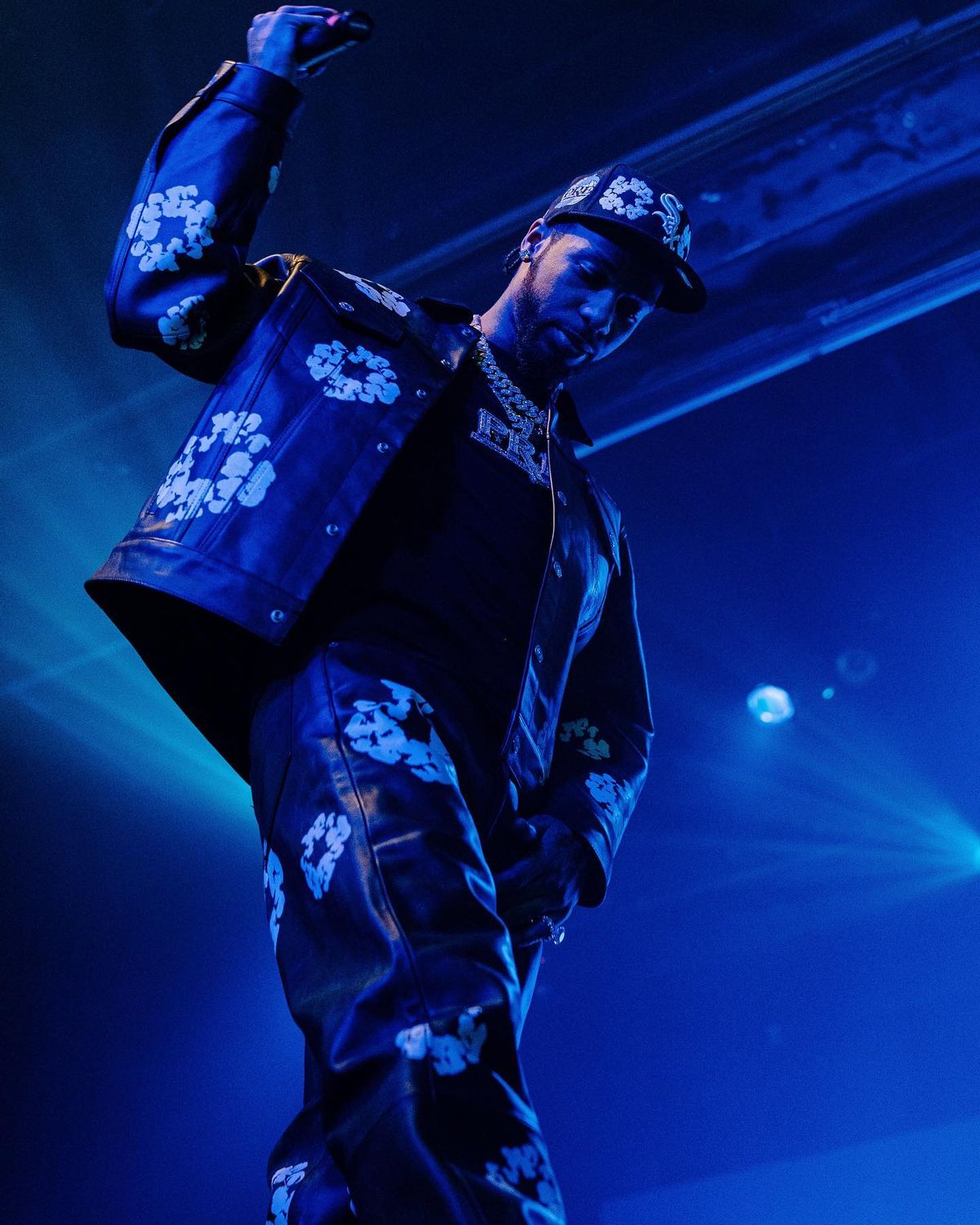 Key Glock Outfit from November 29, 2023 | WHAT’S ON THE STAR?