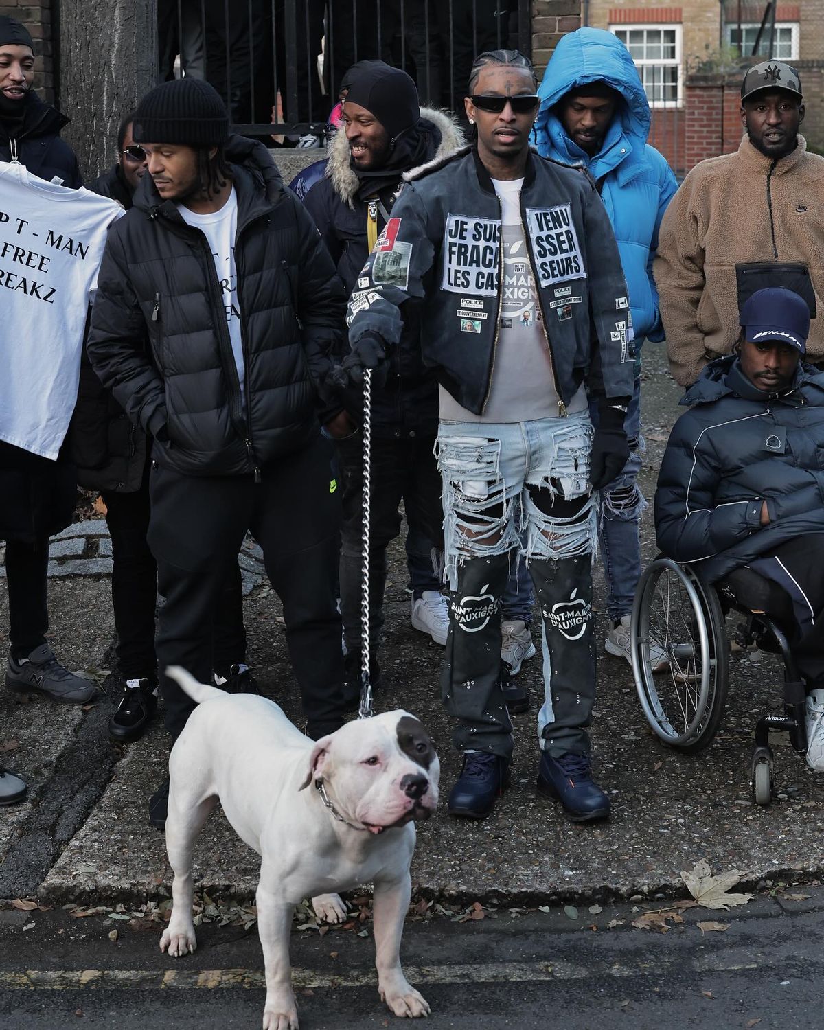 21 Savage Outfit from January 19, 2024 | WHAT’S ON THE STAR?