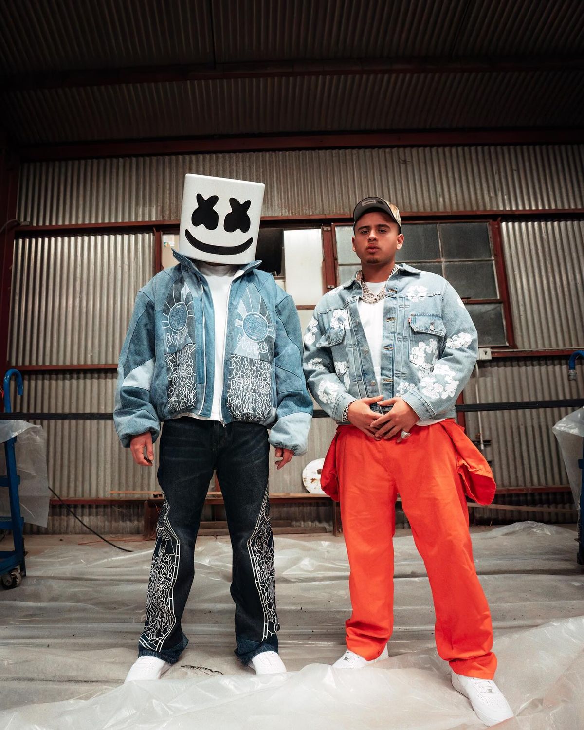 Marshmello Outfit from December 5, 2023 | WHAT’S ON THE STAR?
