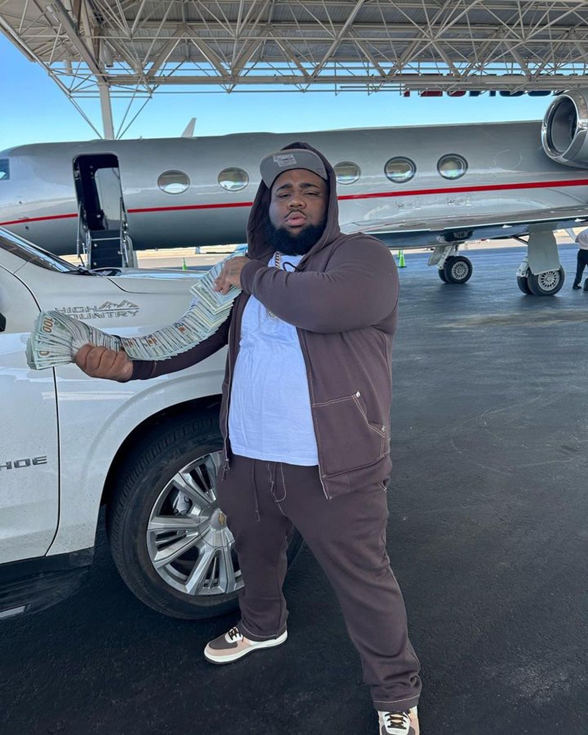 Rod Wave Outfit from December 7, 2023 | WHAT’S ON THE STAR?