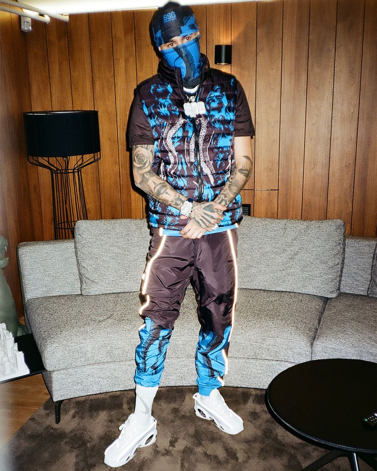 Rondodasosa Outfit from December 26, 2023 | WHAT’S ON THE STAR?