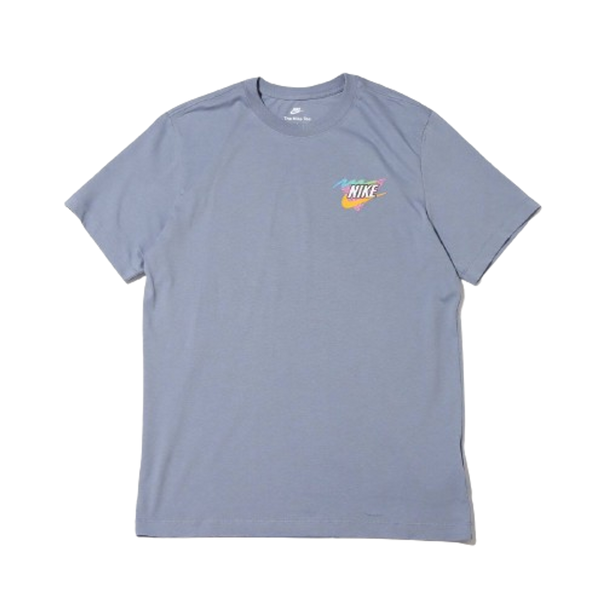 Nike Beach Pug Graphic T-Shirt | WHAT’S ON THE STAR?