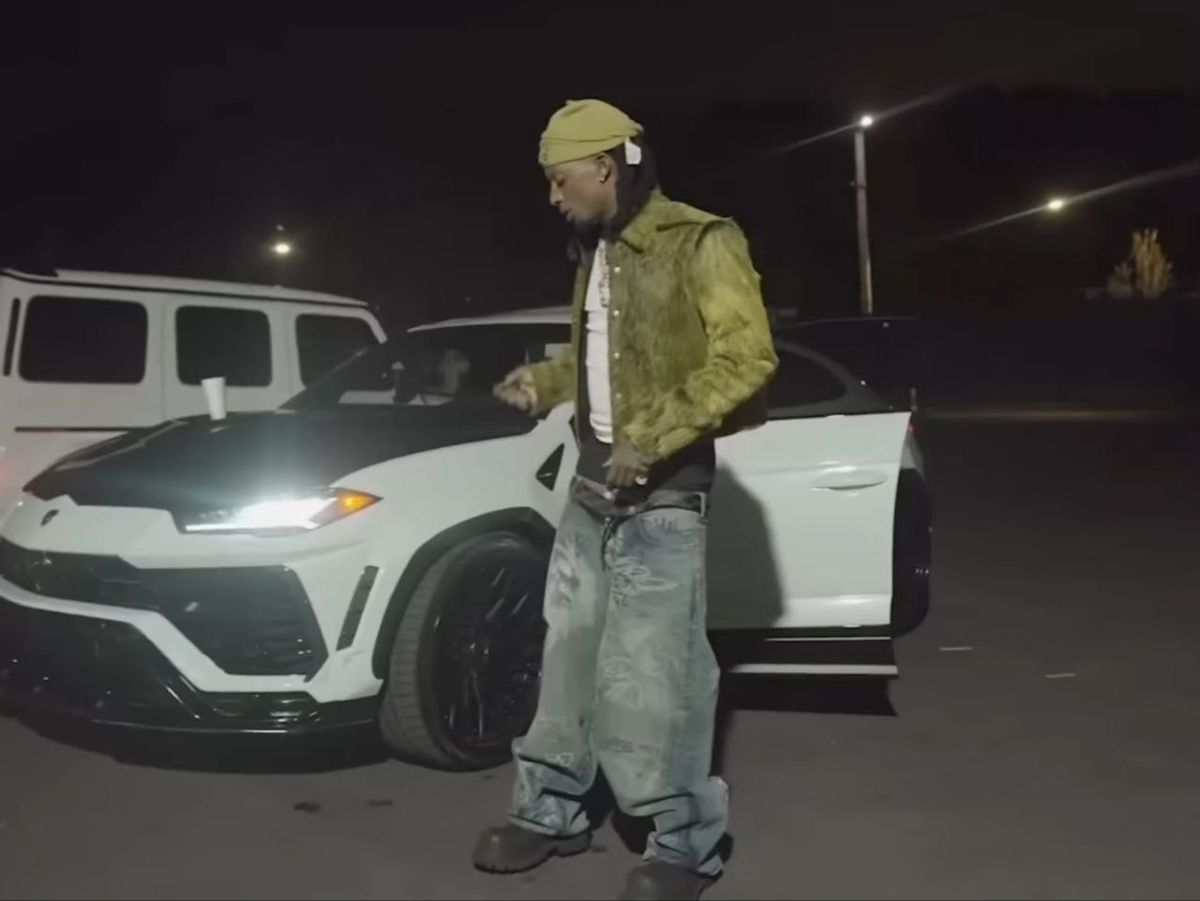 Playboi Carti Outfit from January 19, 2024 | WHAT’S ON THE STAR?