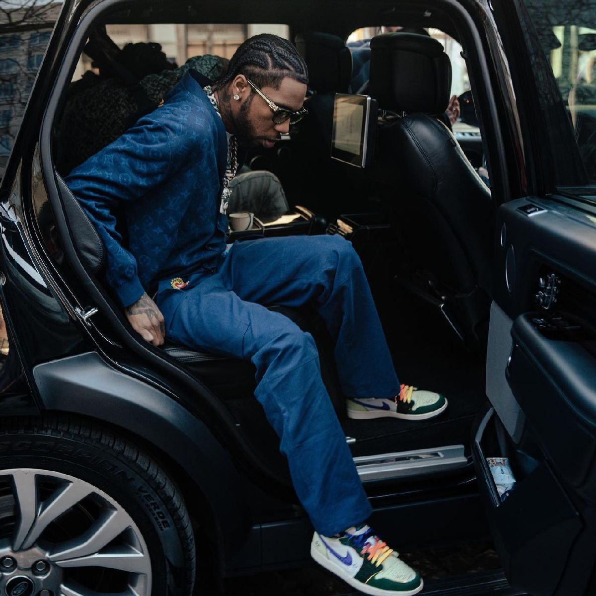 Key Glock Outfit from January 24, 2024 | WHAT’S ON THE STAR?