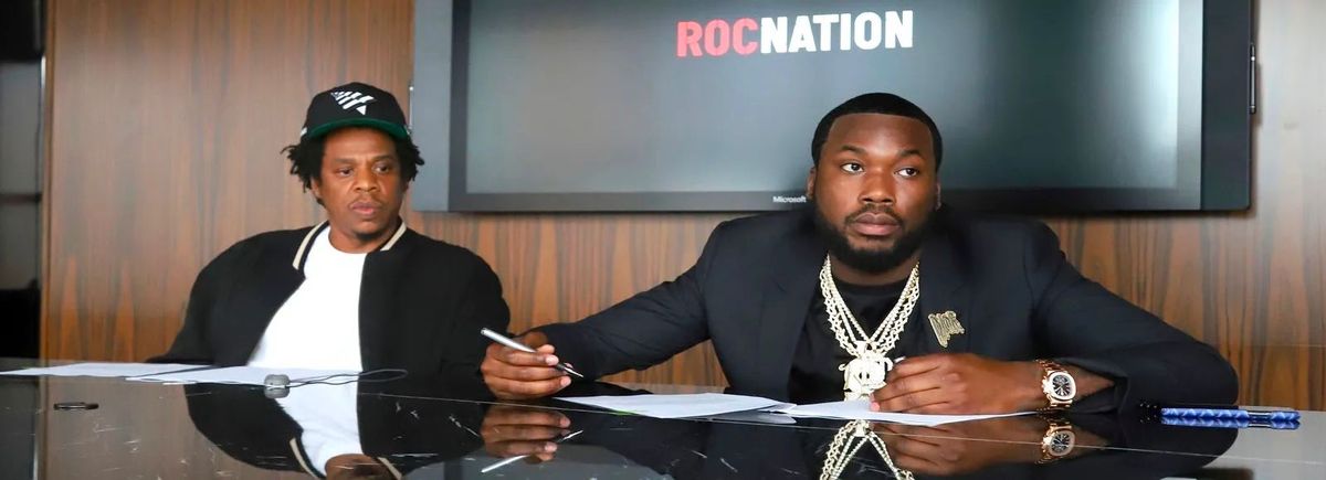 Roc Nation: Clothing, Shoes & Accessories | WHAT’S ON THE STAR?