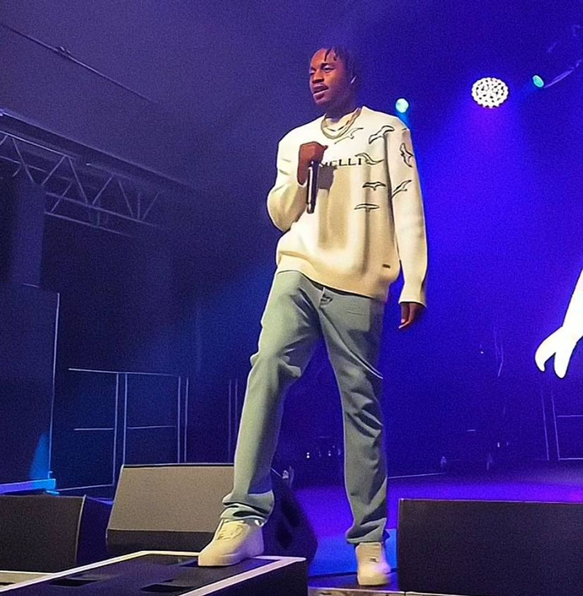 Lil Tjay Outfit from February 6, 2024 | WHAT’S ON THE STAR?