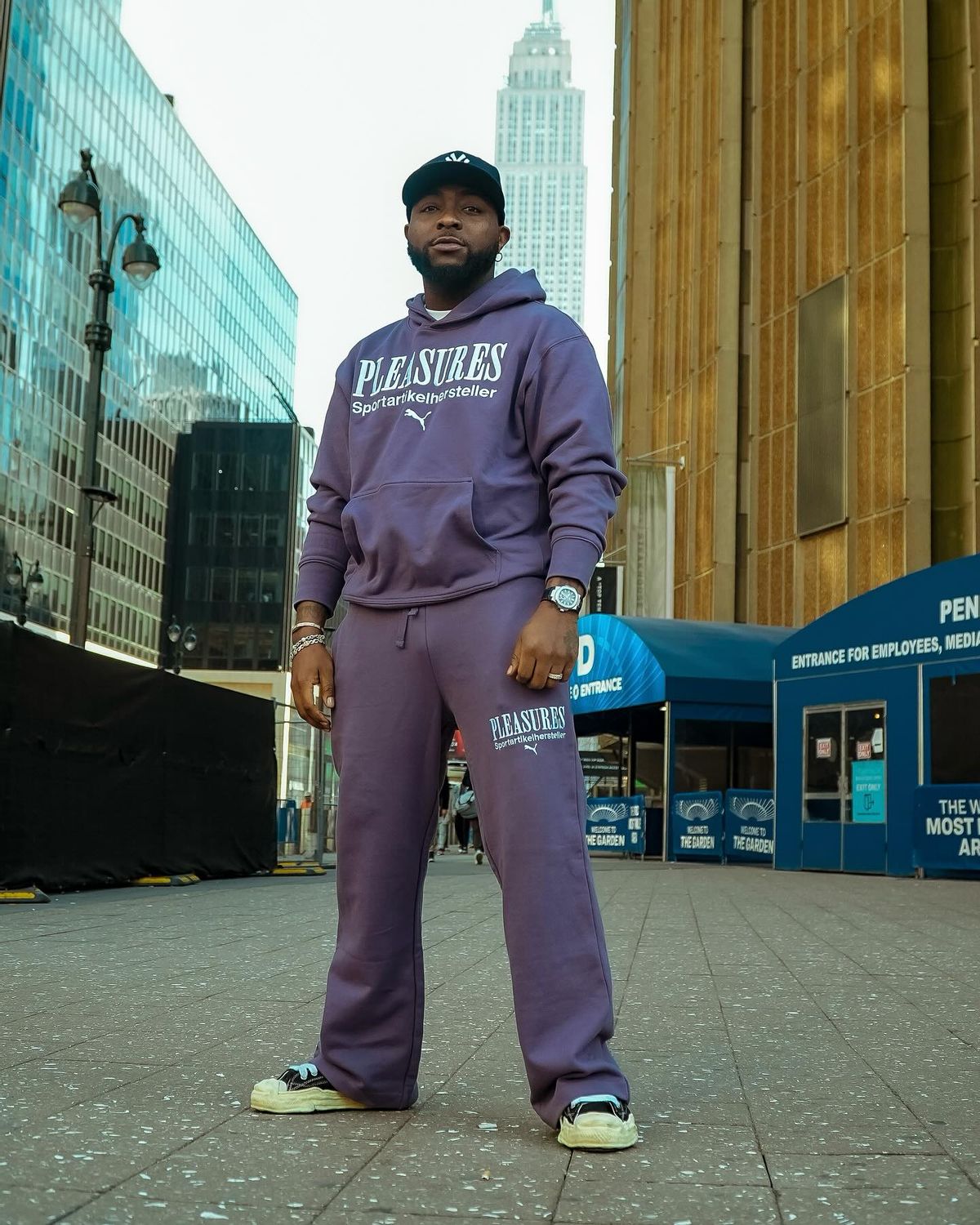 Davido Outfit from February 12, 2024 | WHAT’S ON THE STAR?