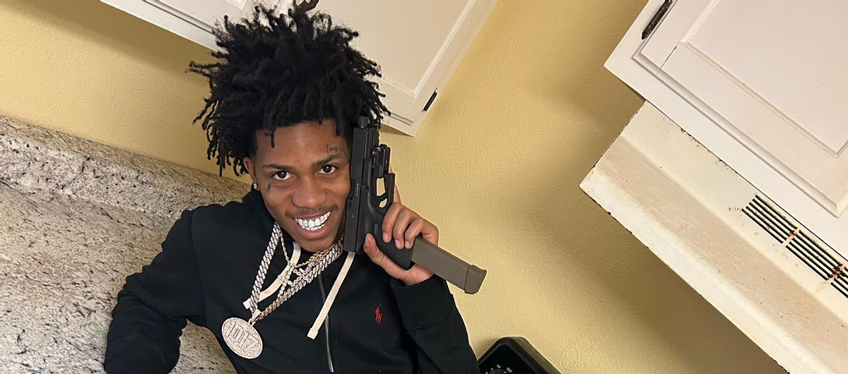 Li Rye: Outfits, Clothes, Style and Fashion | WHAT’S ON THE STAR?