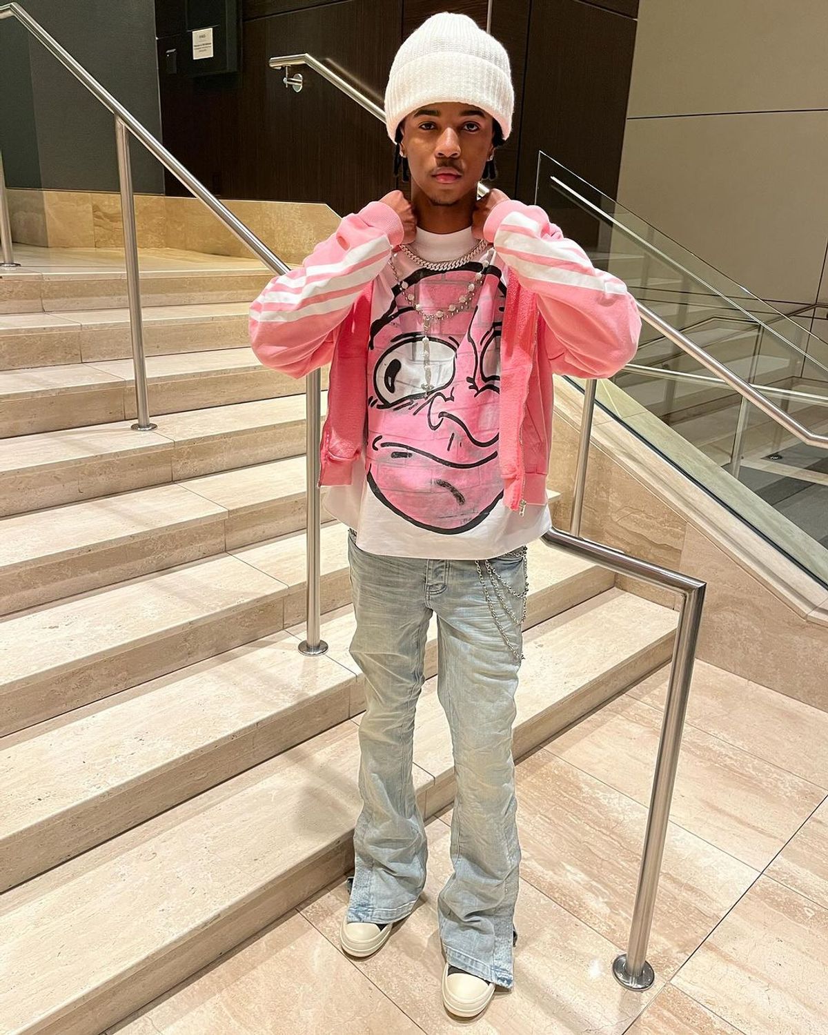 Lil Darius Outfit from February 20, 2024 | WHAT’S ON THE STAR?