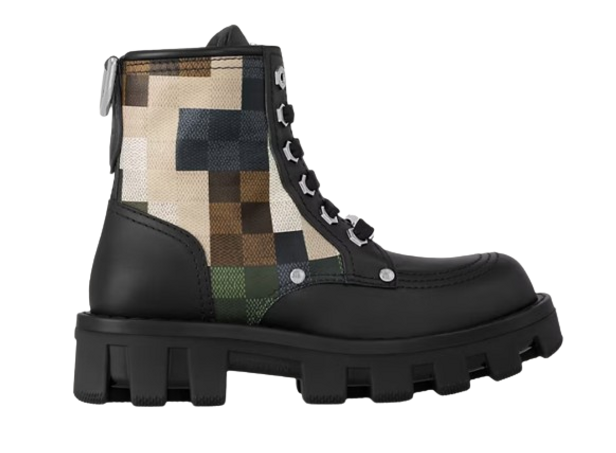 Louis Vuitton Checker Combat Boots | WHAT’S ON THE STAR?