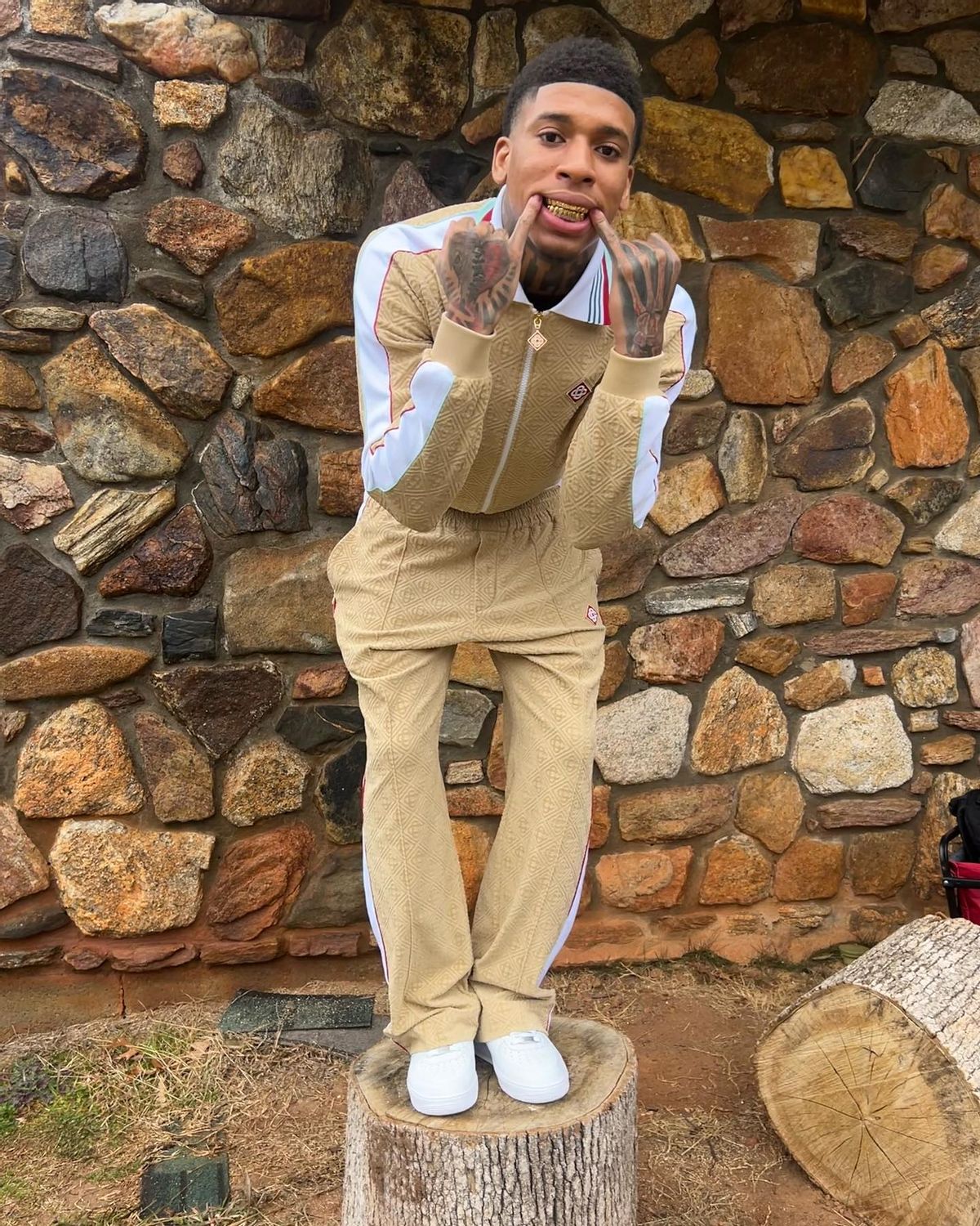 NLE Choppa Outfit from February 25, 2024 | WHAT’S ON THE STAR?