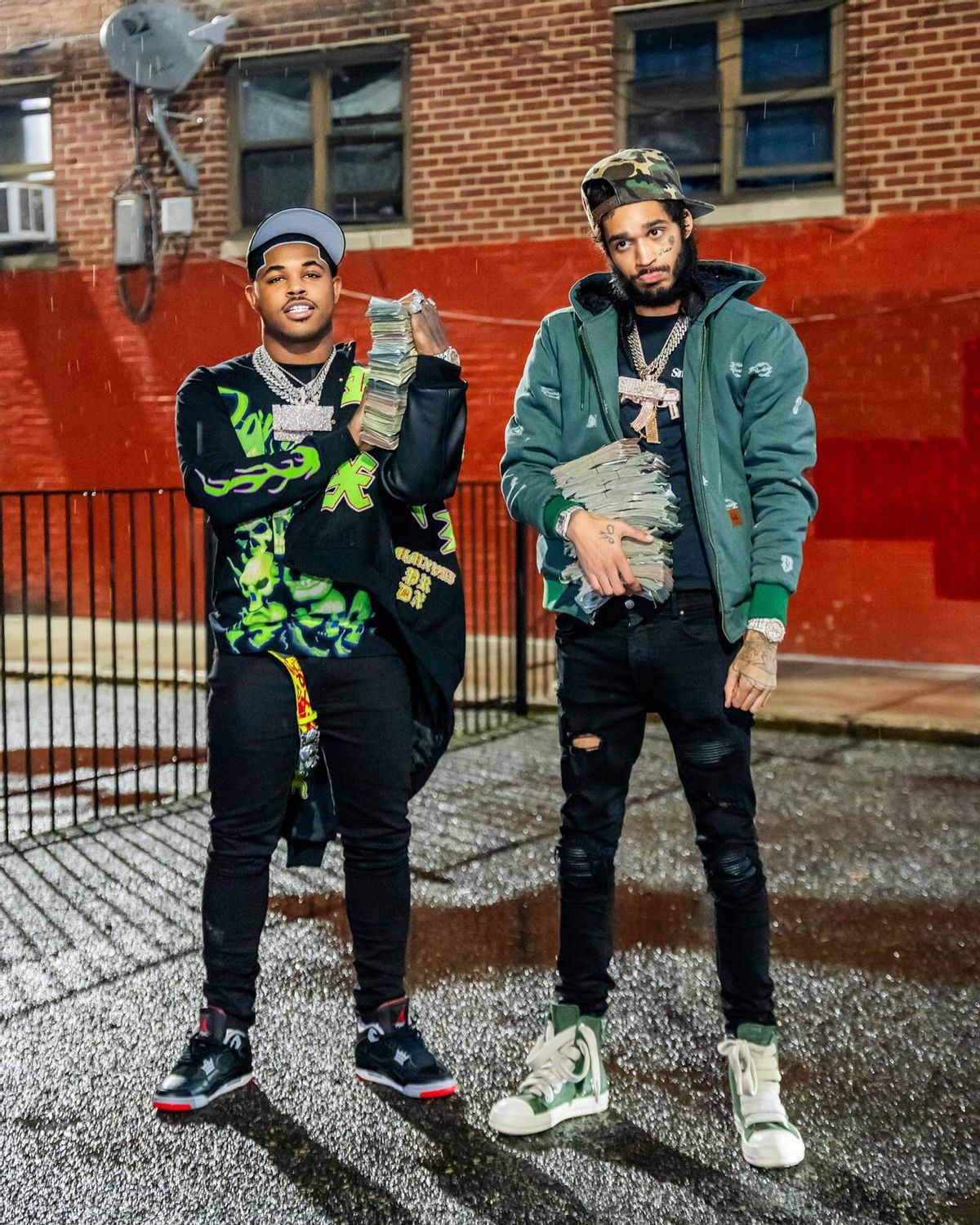 D Sturdy Outfit from February 28, 2024 | WHAT’S ON THE STAR?