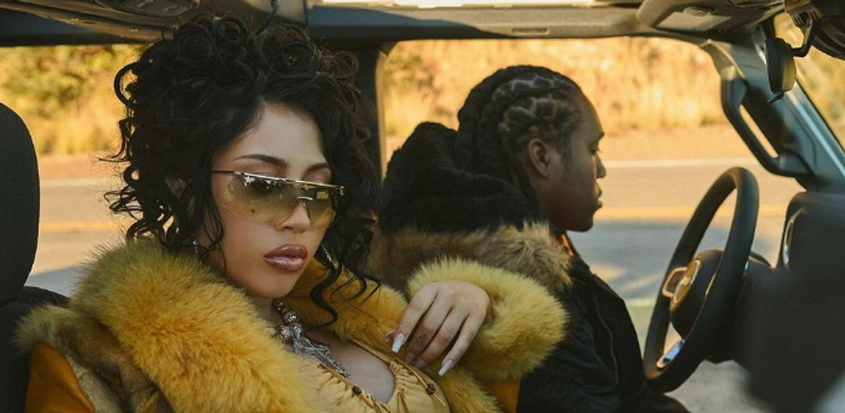 Kali Uchis Outfits Clothes Style And Fashion What S On The Star