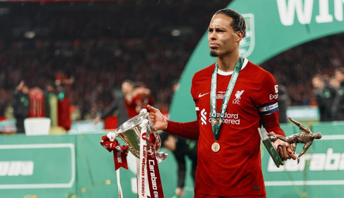 Virgil Van Dijk: Outfits, Clothes, Style and Fashion | WHAT’S ON THE STAR?