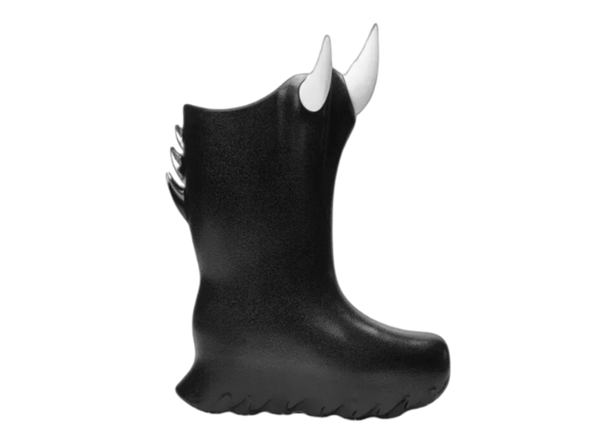 Thug Club Dragon Boots | WHAT’S ON THE STAR?