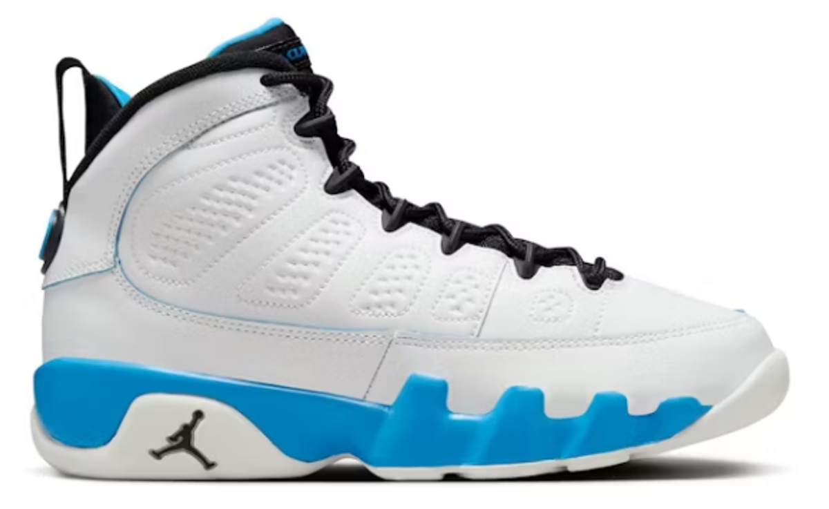 Jordan Powder Blue Jordan 9 Retro Sneakers | WHAT’S ON THE STAR?