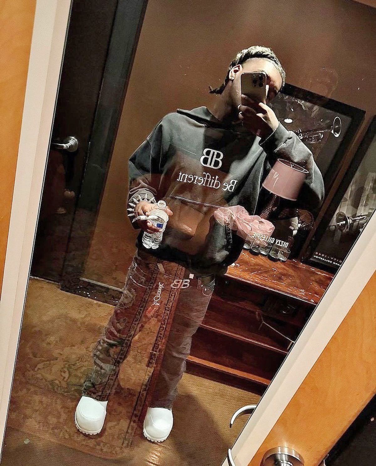 Ken Carson Outfit from April 18, 2024 | WHAT’S ON THE STAR?