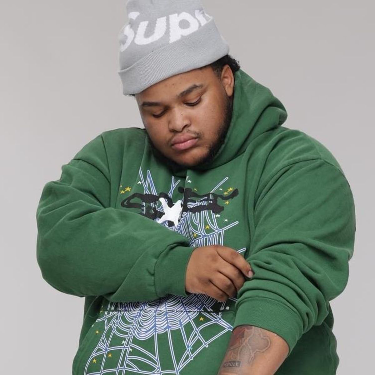 1Up Tee: Outfits, Clothes, Style and Fashion | WHAT’S ON THE STAR?