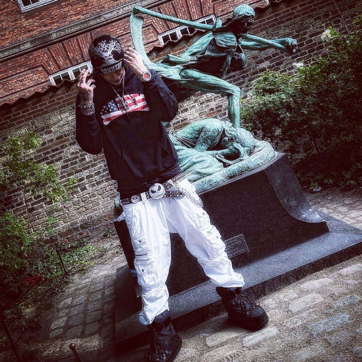 Sematary Outfit from June 6, 2024 | WHAT’S ON THE STAR?