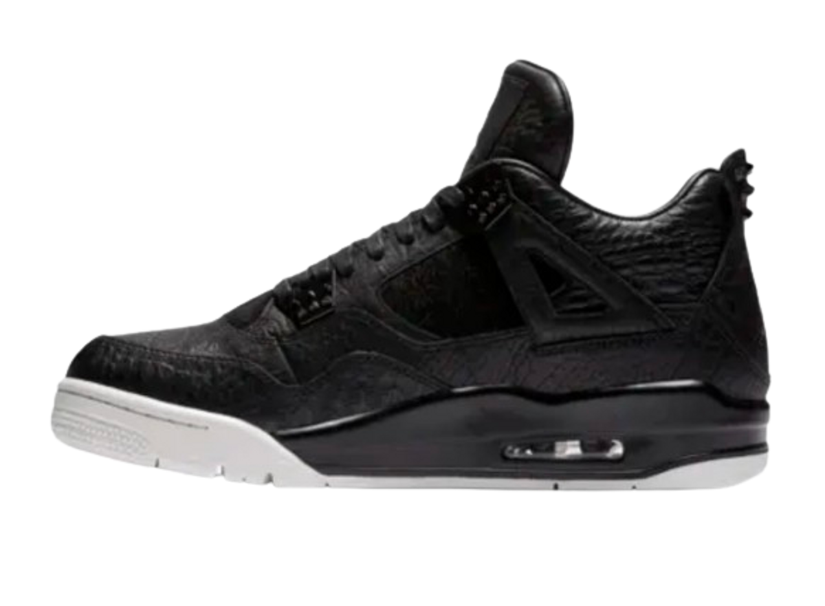 Nike Air Jordan 4 First Class Flight | WHAT’S ON THE STAR?