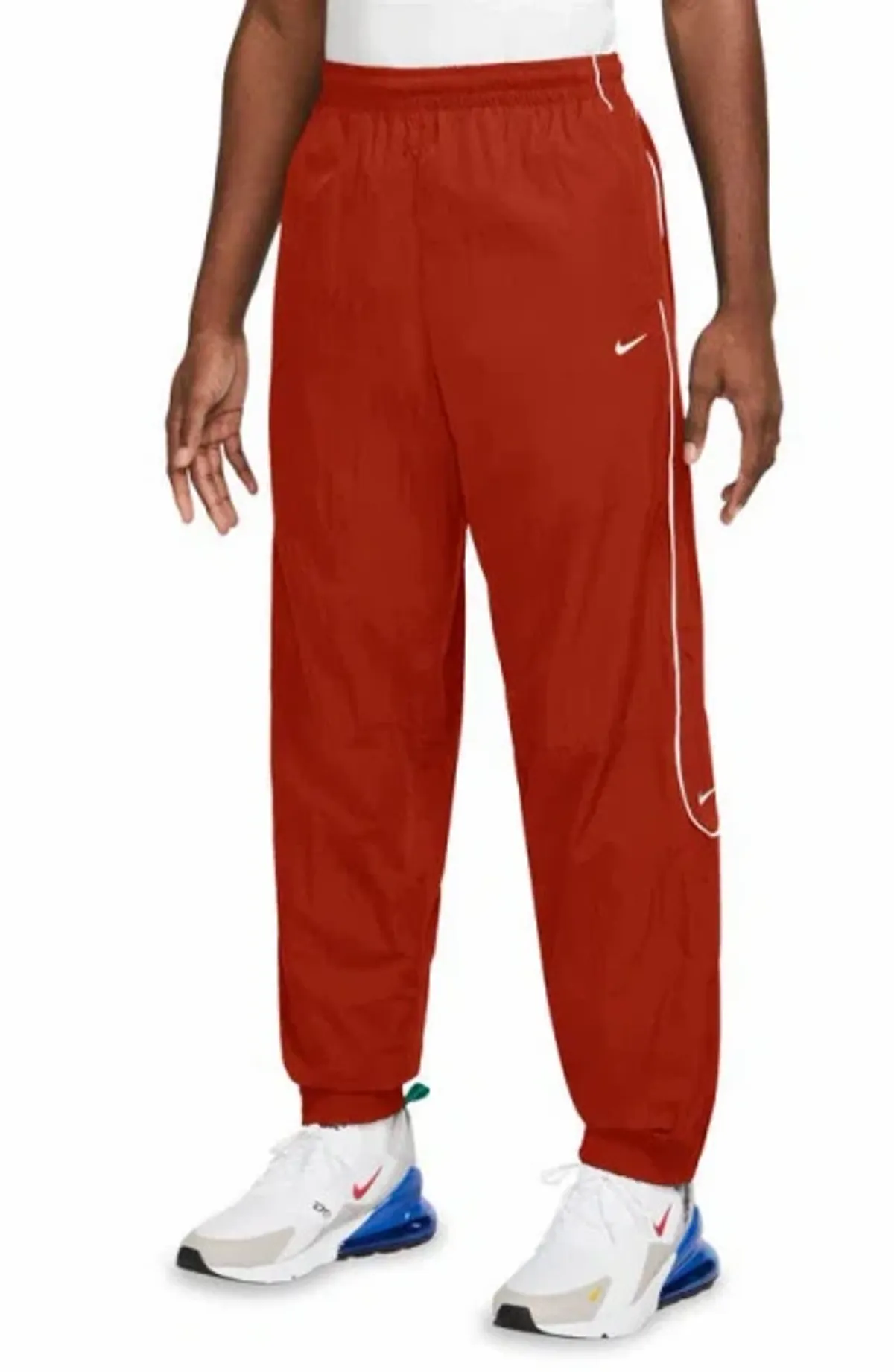 Nike Solo Swoosh Track Pants In Red | WHAT’S ON THE STAR?