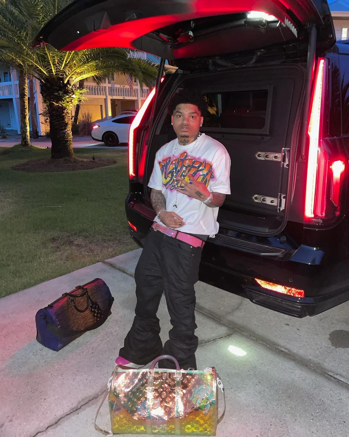 No Cap Outfit from August 30, 2024 | WHAT’S ON THE STAR?