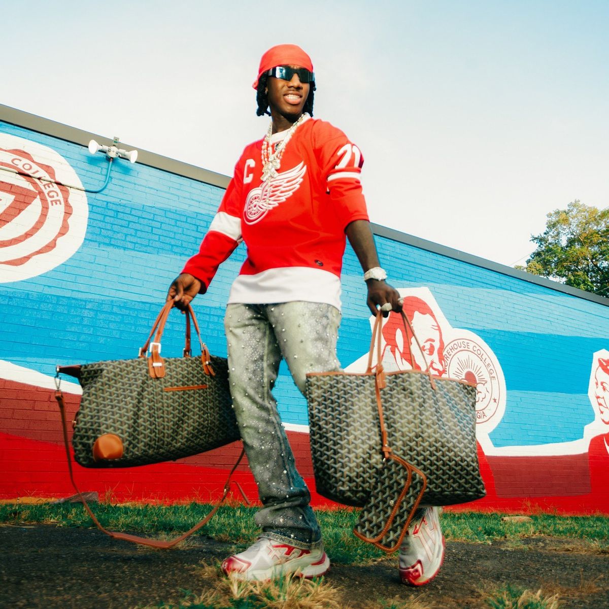 2Rare Outfit from September 4, 2024 | WHAT’S ON THE STAR?