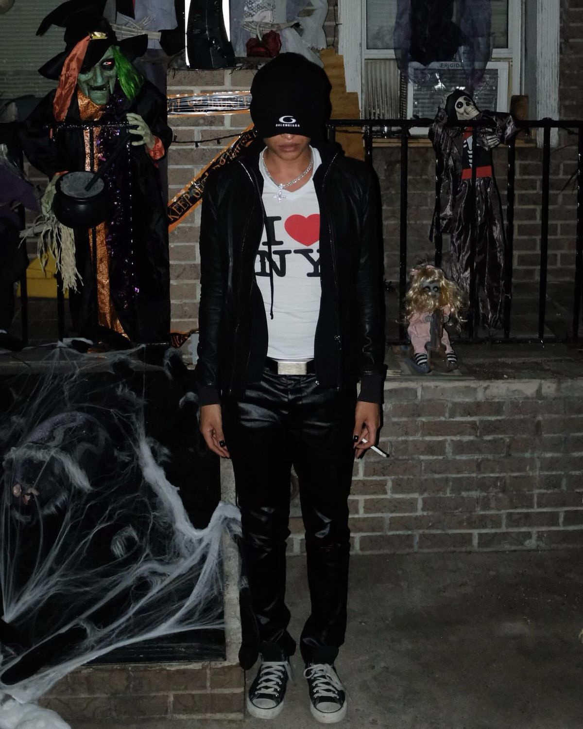 Gab3 Outfit from October 1, 2024 | WHAT’S ON THE STAR?