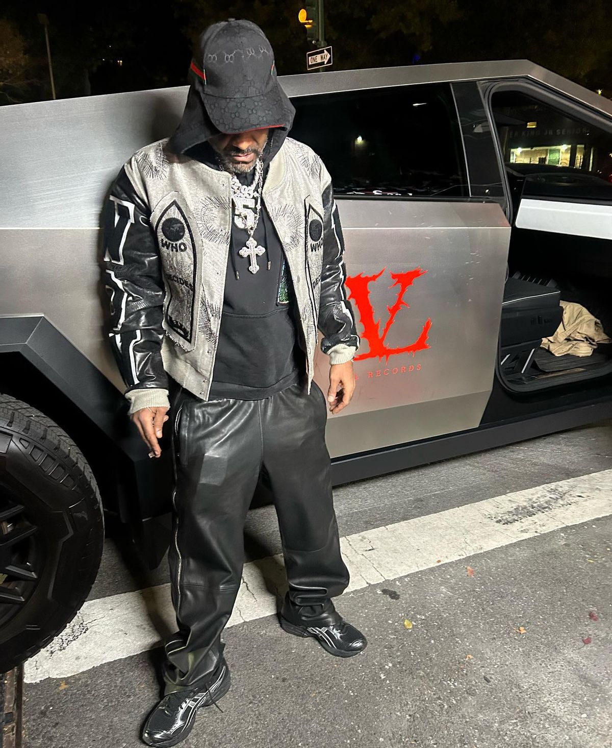 Jim Jones Outfit from October 13, 2024 | WHAT’S ON THE STAR?