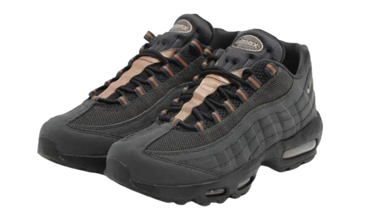 Nike × Syna World Air Max 95 | WHAT’S ON THE STAR?