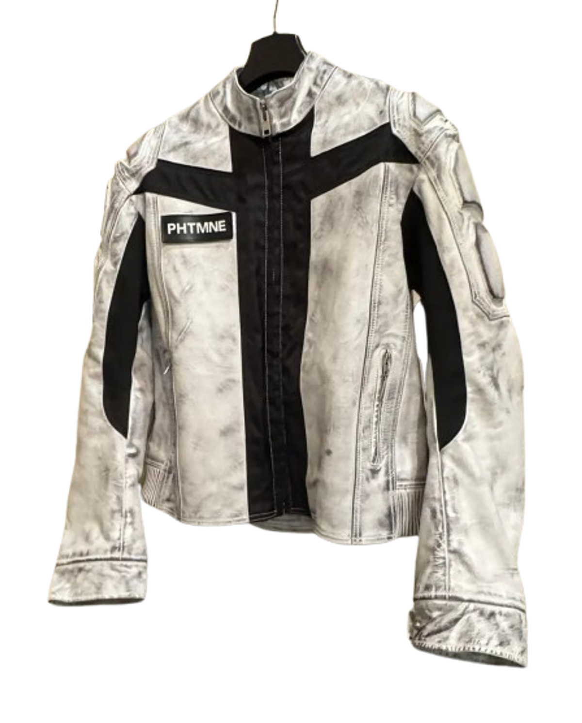 Bully White Jacket | WHAT’S ON THE STAR?