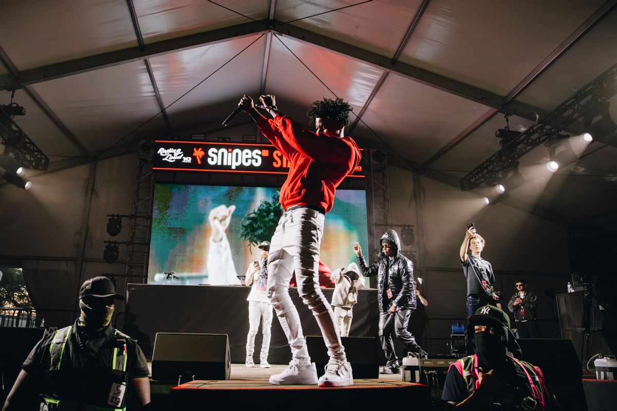 Lazer Dim 700 Outfit from December 15, 2024 | WHAT’S ON THE STAR?