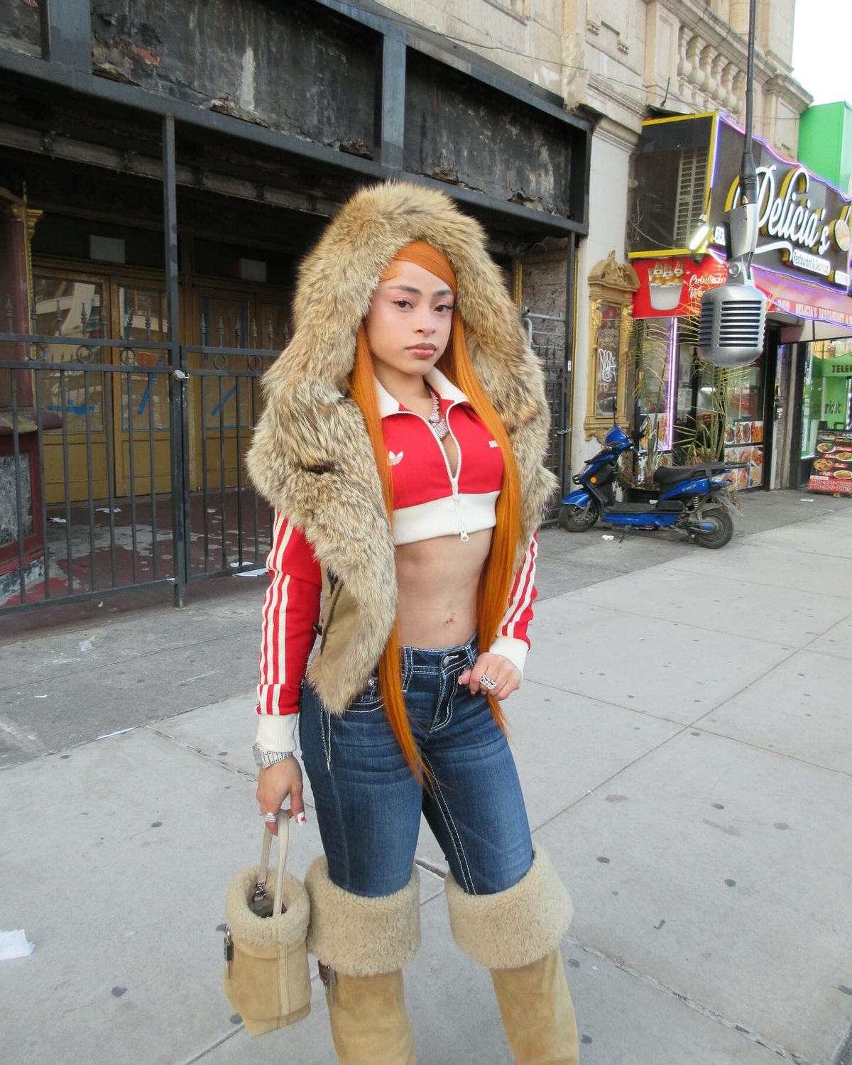 Ice Spice Outfit from December 25, 2024 | WHAT’S ON THE STAR?