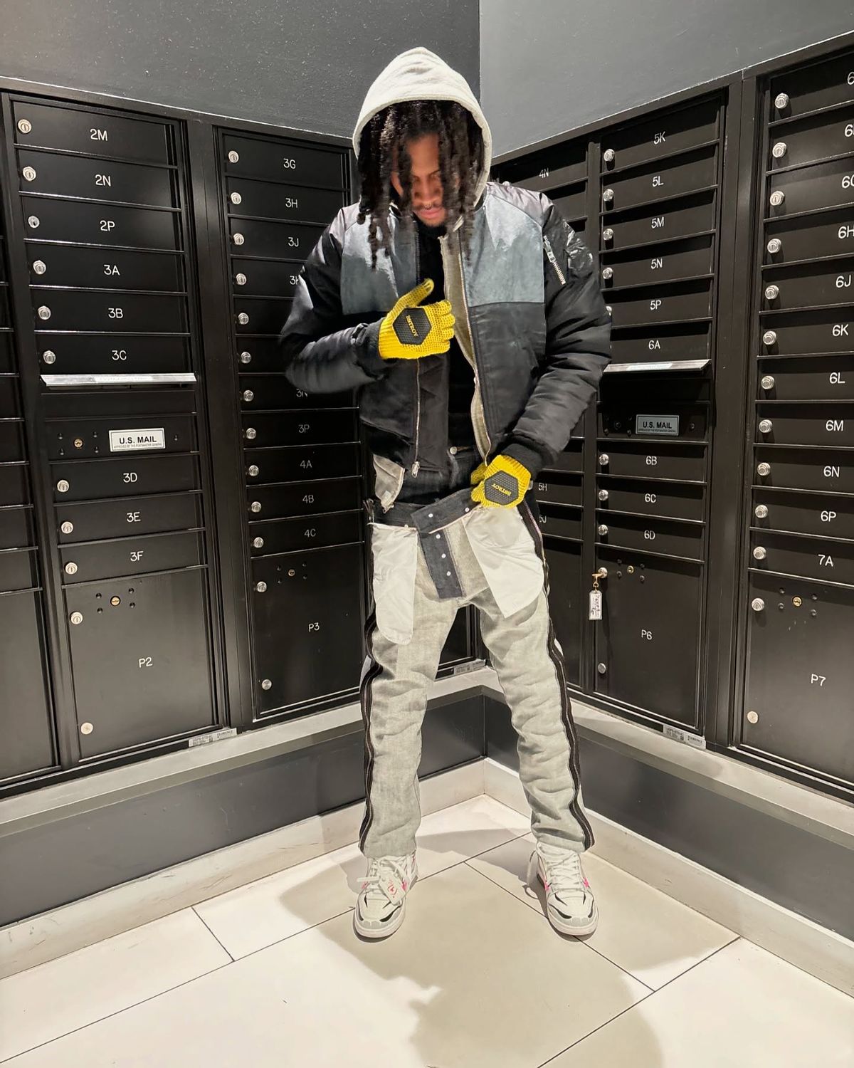 Yung Kayo Outfit from January 3, 2025 | WHAT’S ON THE STAR?