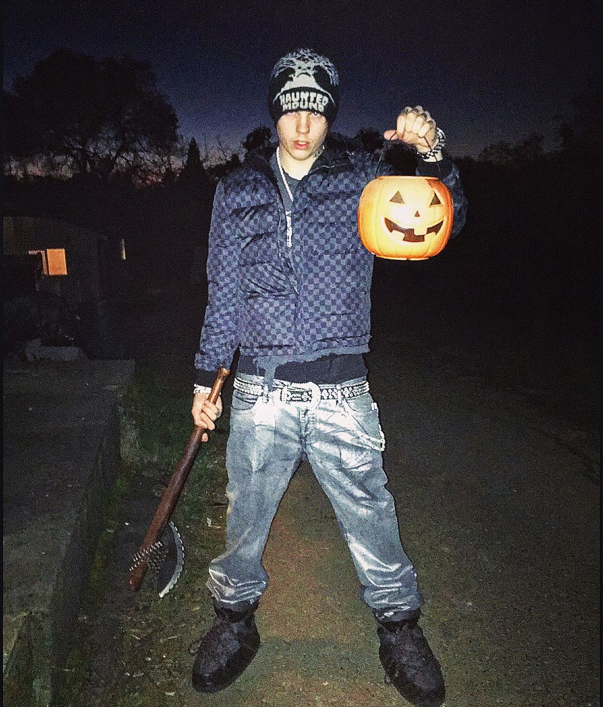 Sematary Outfit from January 23, 2025 | WHAT’S ON THE STAR?