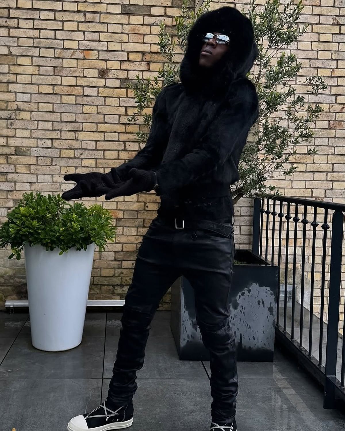 Rema Outfit from January 24, 2025 | WHAT’S ON THE STAR?