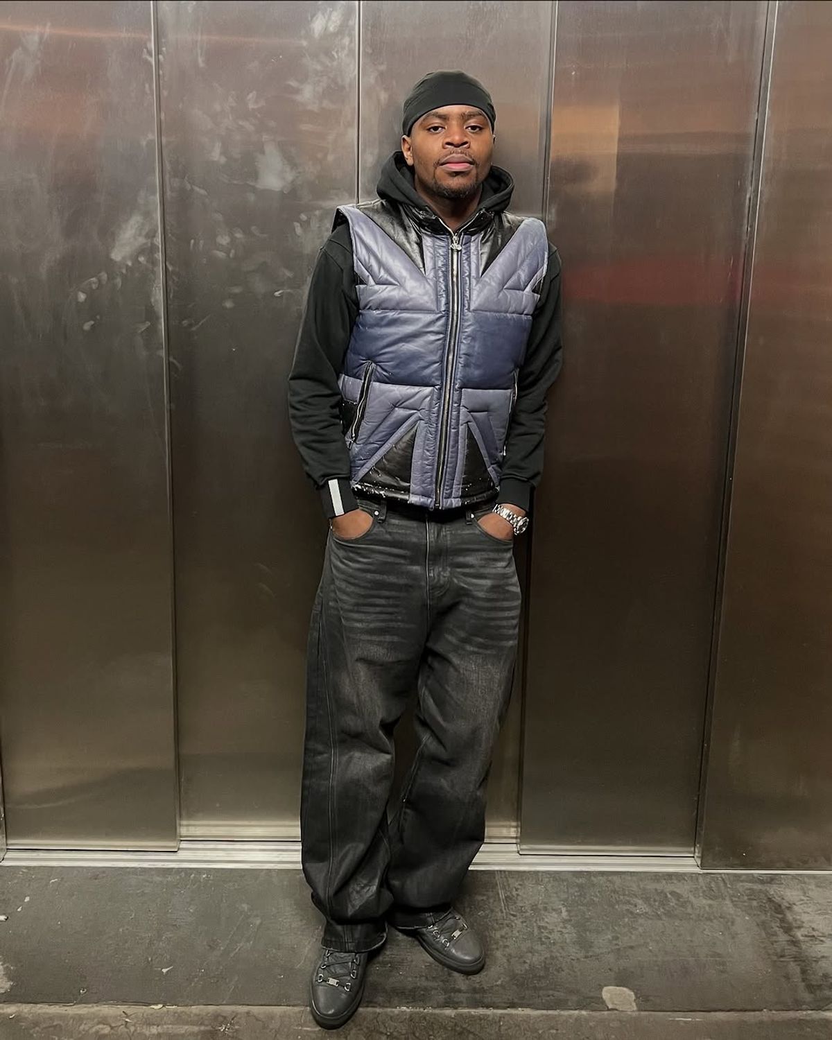 YT Outfit from February 23, 2025 | WHAT’S ON THE STAR?