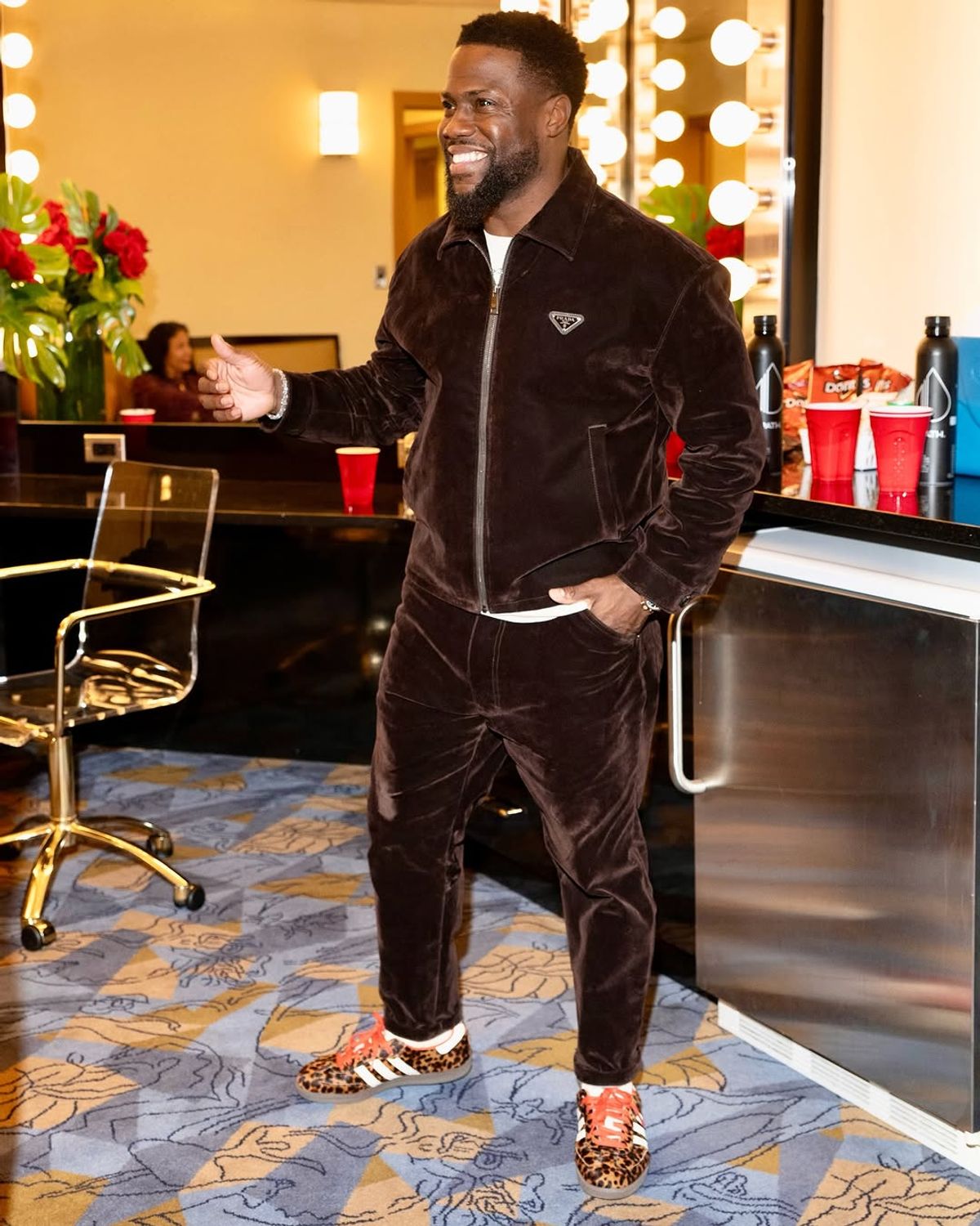 Kevin Hart Outfit from March 12, 2025 | WHAT’S ON THE STAR?