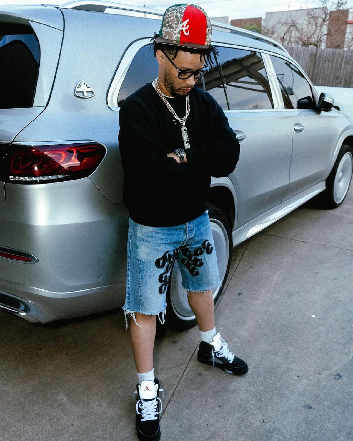 Veeze Outfit from March 31, 2025 | WHAT’S ON THE STAR?