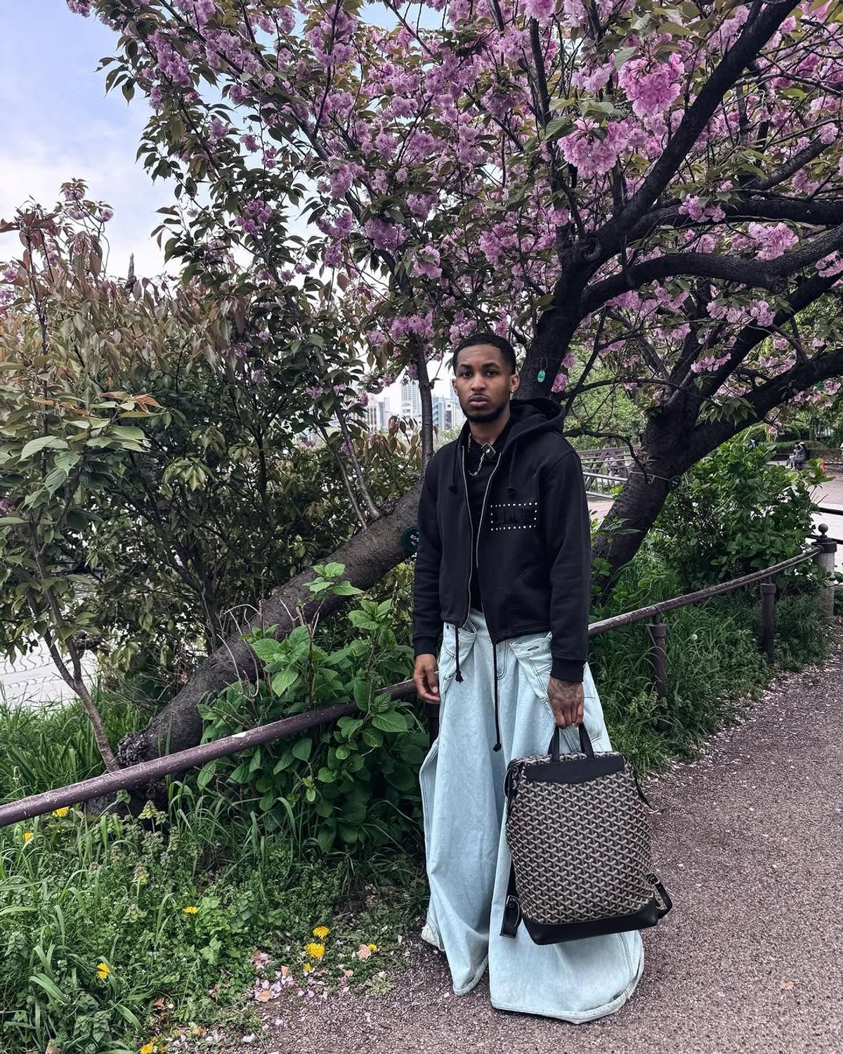 DDG Outfit from April 17, 2025 | WHAT’S ON THE STAR?