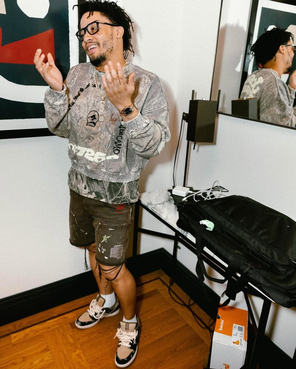 Veeze Outfit from May 14, 2025 | WHAT’S ON THE STAR?