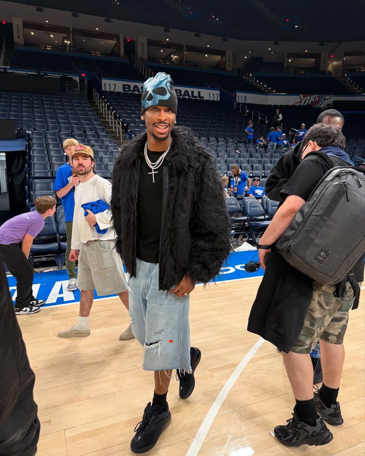 Shai Outfit from May 20, 2025 | WHAT’S ON THE STAR?